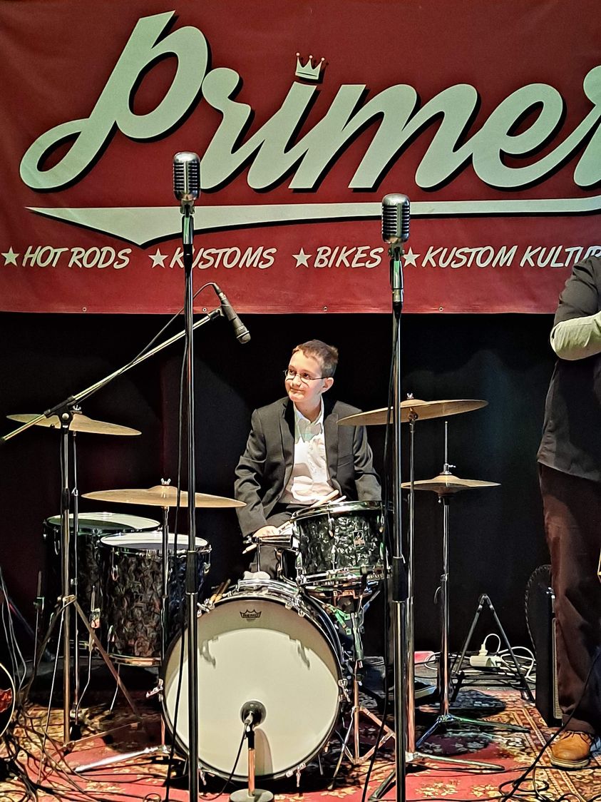 VILHO LITTLE BEAT VAINIO TAITEIDEN YÖNÄ GUSTAVELUNDISSA - Gustavelund